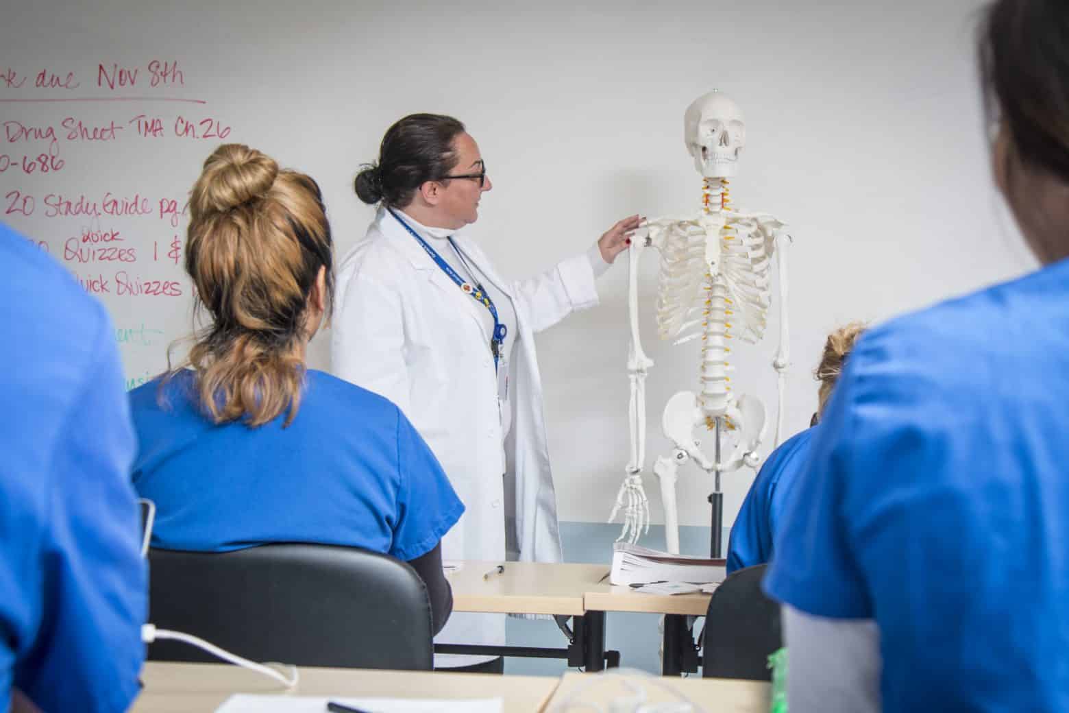 Make a Career Through Registered Nursing Programs