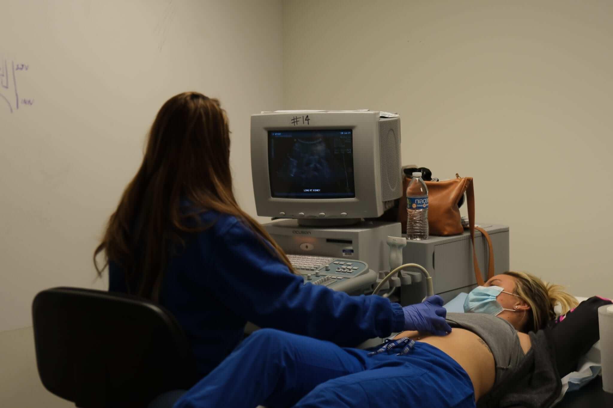 Ways to Become an Ultrasound Technologist